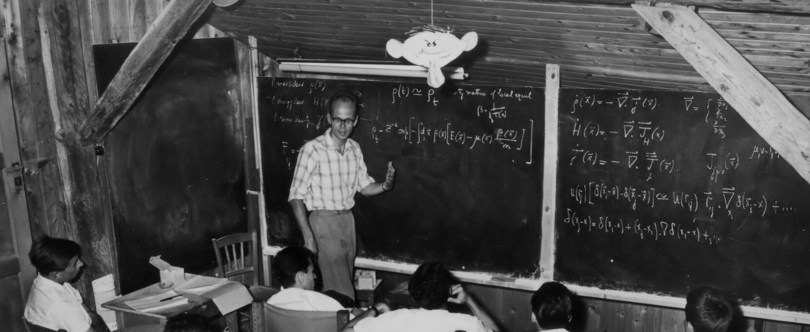 Cécile Morette and the Les Houches summer school for theoretical ...