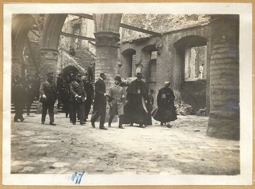 World War in the Library: How the burning of the Leuven library in the ...